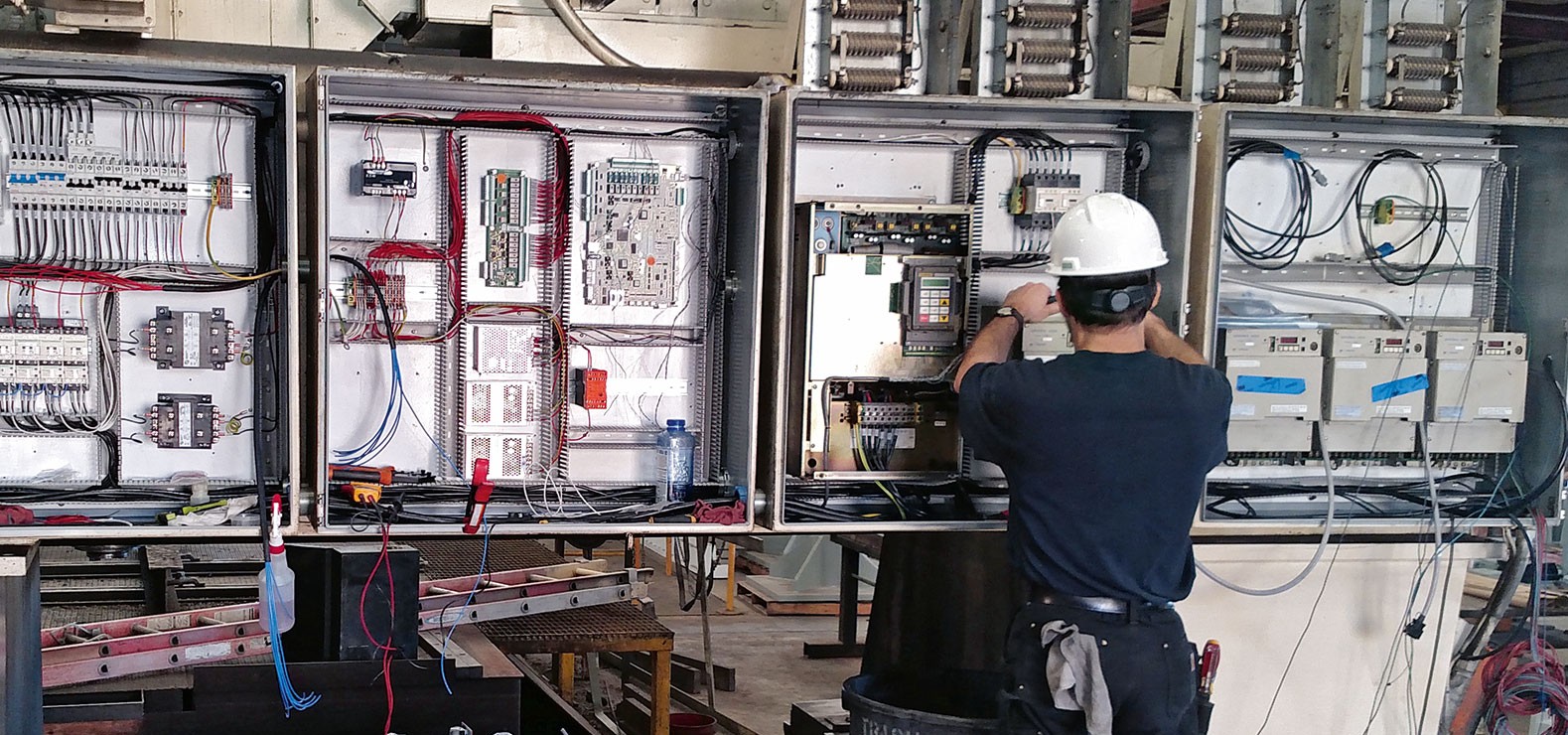 Industrial cables and wires from HELUKABEL provide more precision