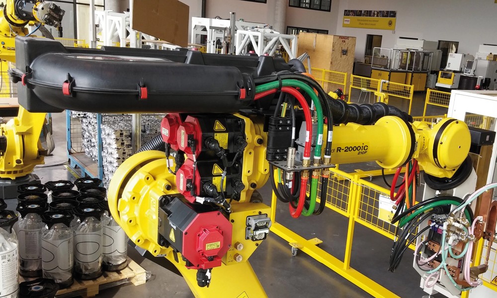 Schlauchpakete für Roboter | HELUKABEL